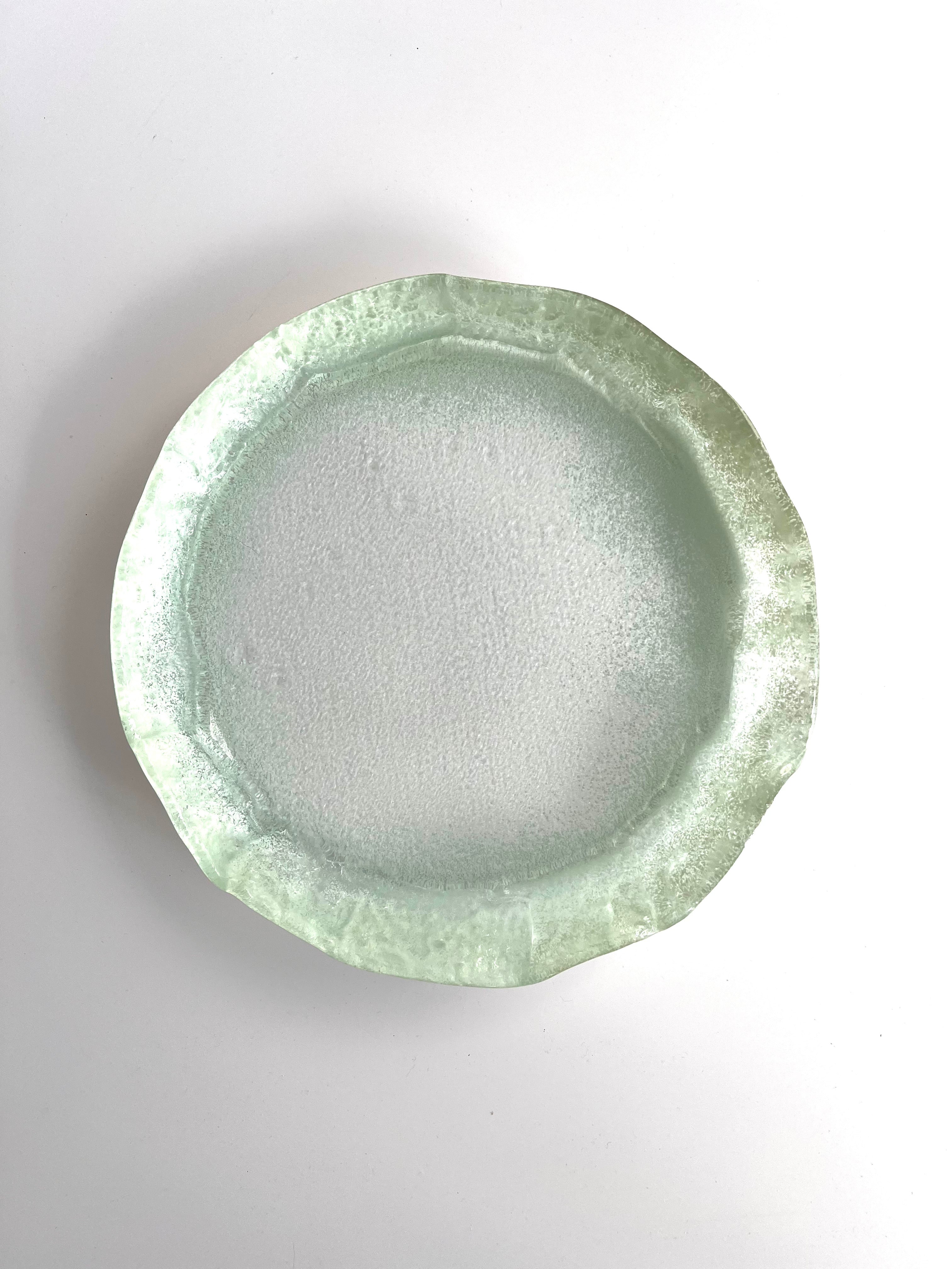 MEDUSA - Medium shallow platter - White – CURAT'D